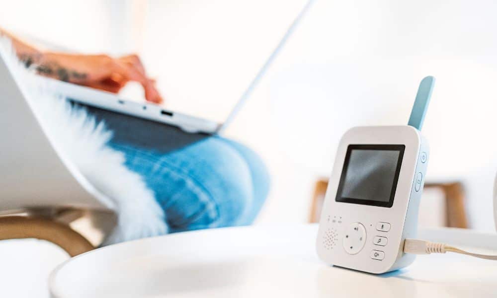 How To Choose a Baby Monitor That Will Work For You - AskDads